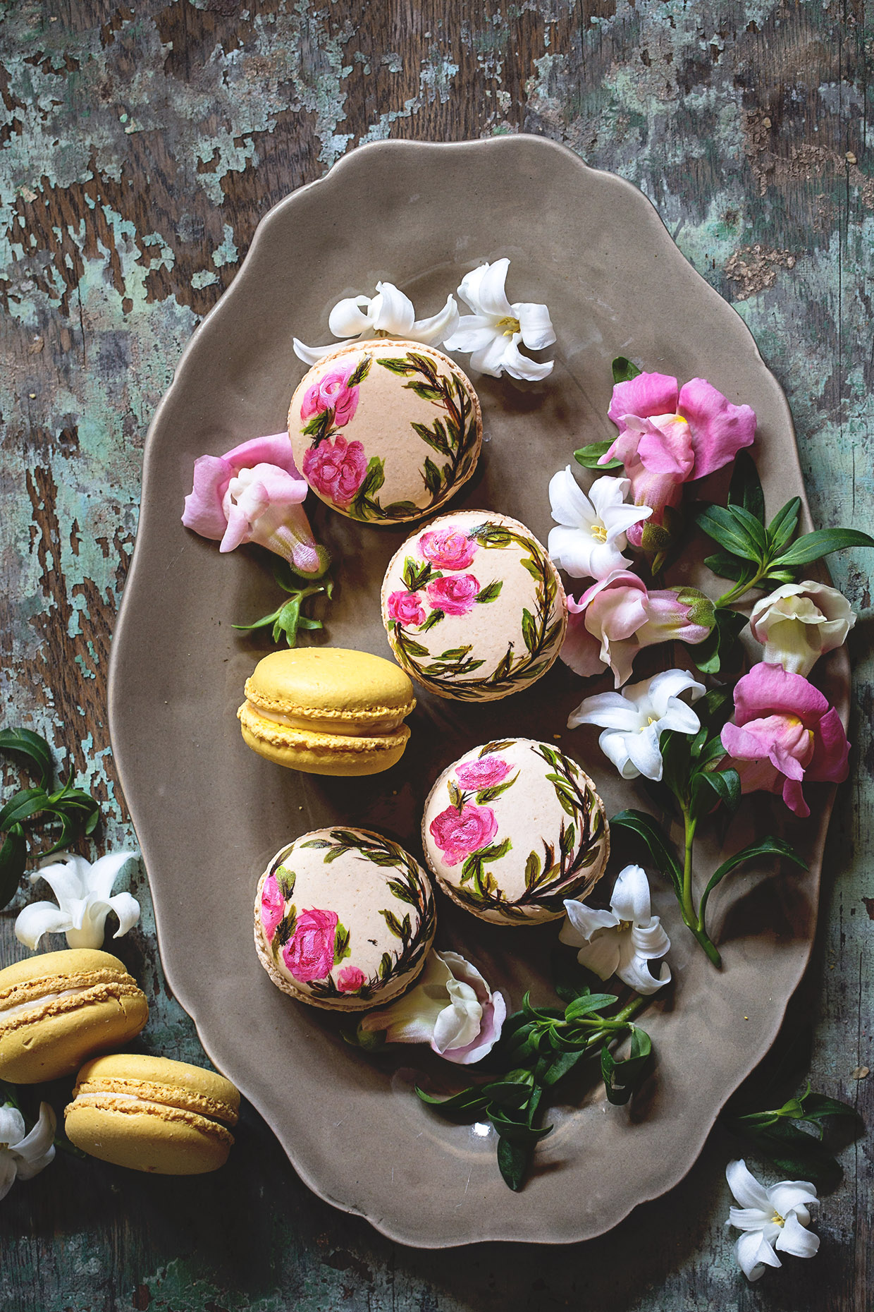 Hand Painted Macarons | Bakers Royale